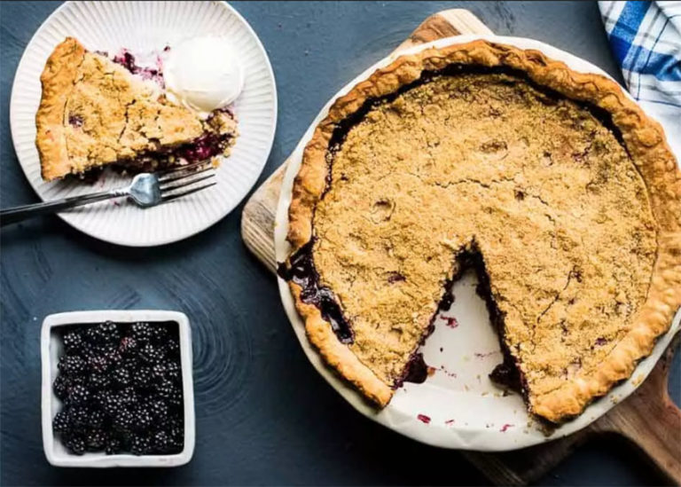 Blackberry Crumble Pie - Oregon Raspberries & Blackberries